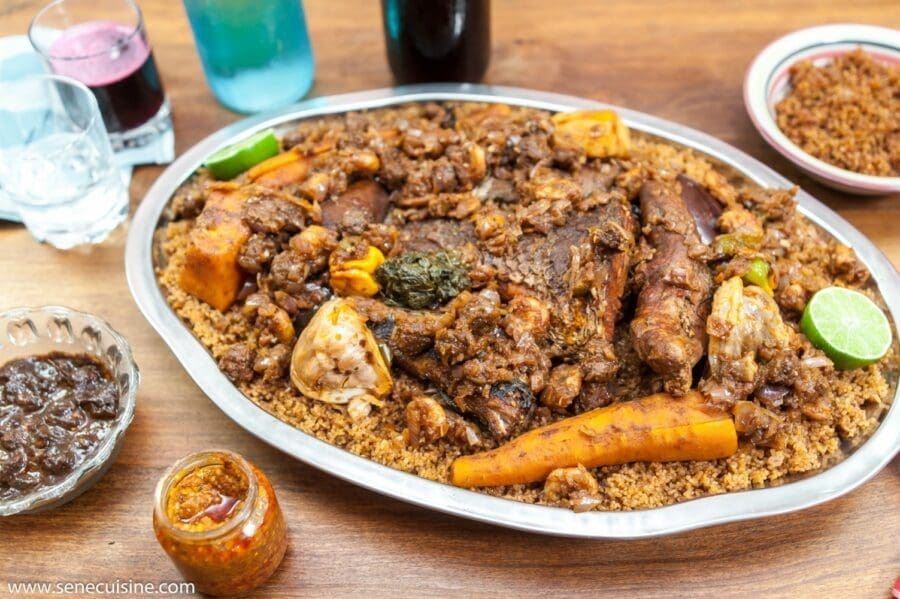 Thiebou diene ( Riz au poisson rouge) - Afriseries & Ciné