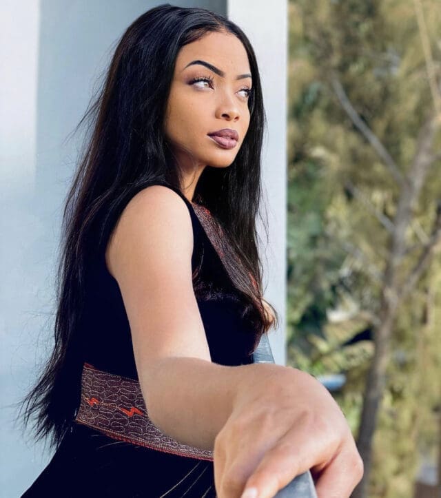 La ravissante Seynabou alias Miss Gueye de la série "Valeurs" (Photos ...