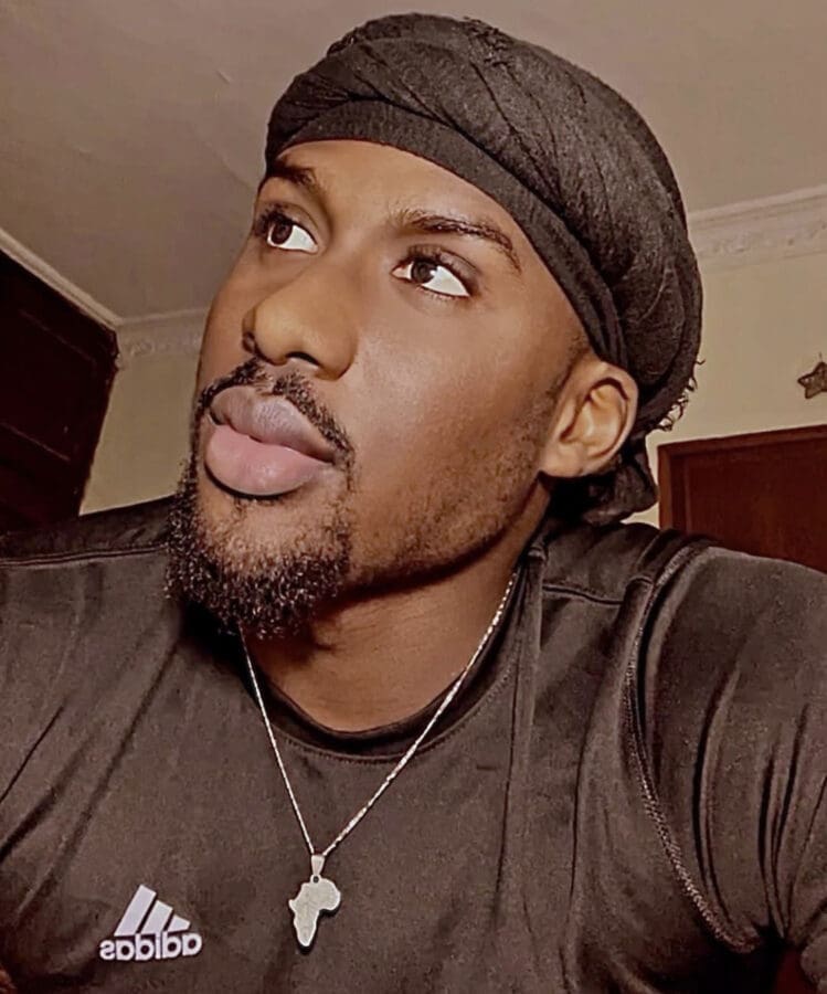 Admirez les photos de l'acteur Lamine de la série « Karma » dans un ...