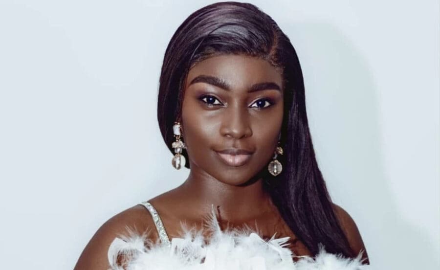 La rayonnante actrice camerounaise Hortavie Mpondo de la série "Madame ...